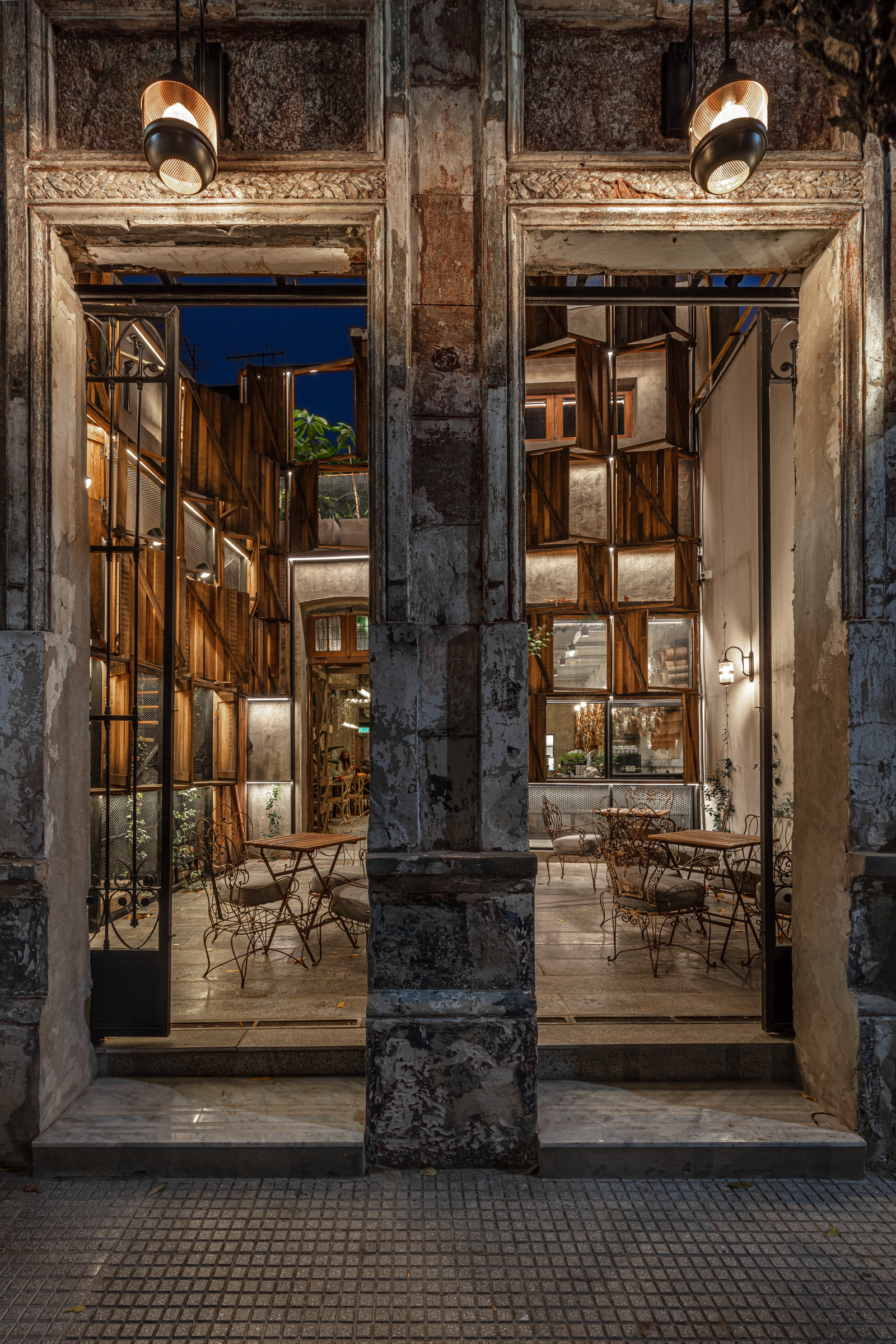 Moshu treehouse | BowerBird